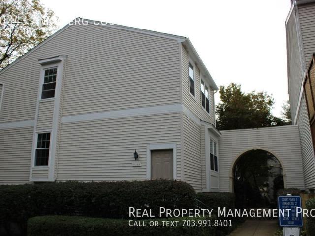 3 BR, 2.5 BA Apartment 10343 Annaberg Court, Burke, VA 22015
