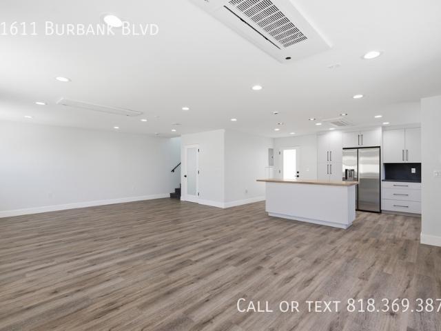 3 BR, 2.5 BA Apartment 11611 Burbank Blvd, North Hollywood, CA 91601
