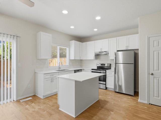 3 BR, 2.5 BA Apartment 11655 Southwest Allen Boulevard Unit 18677, Beaverton, OR 97005