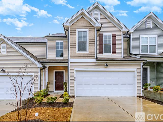 3 BR, 2.5 BA Apartment 1108 Tigerlily Way, Unit 1, Durham, NC 27703