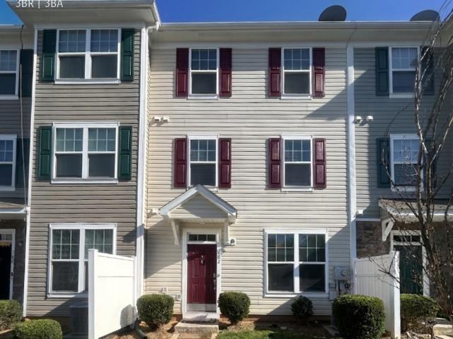3 BR, 2.5 BA Apartment 11100 Gwynn Oaks Dr 102, Raleigh, NC 27614
