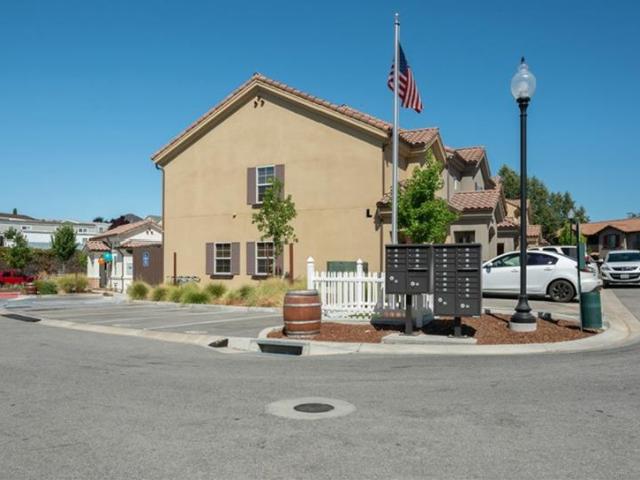 3 BR, 2.5 BA Apartment 11205 Bilbao Court Unit 09162, Atascadero, CA 93422