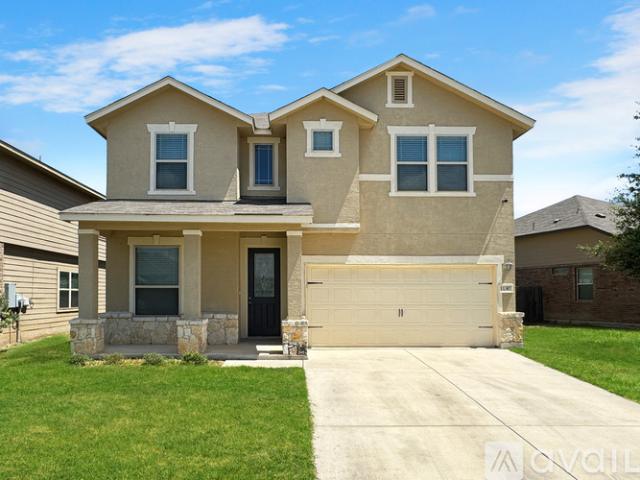 3 BR, 2.5 BA Apartment 11307 Decidedly, San Antonio, TX 78245