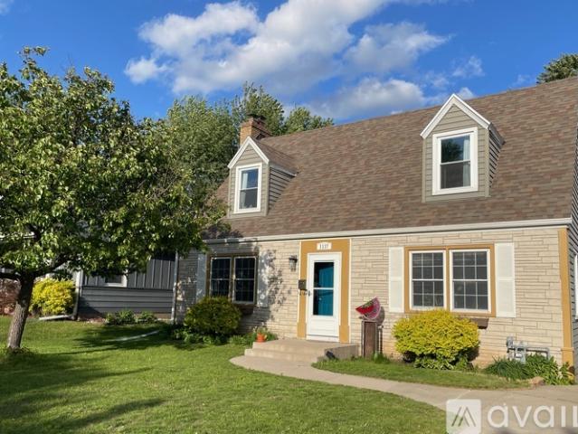 3 BR, 2.5 BA Apartment 1137 Grandad Terrace, La Crosse, WI 54601