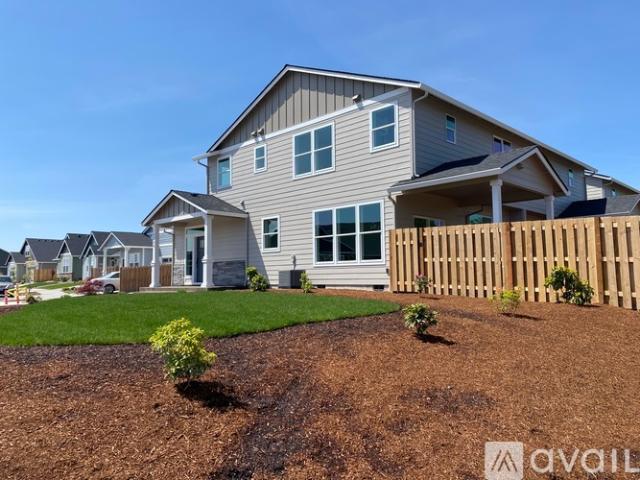 3 BR, 2.5 BA Apartment 1240 S 11 Th St, Unit 1240, Independence, OR 97351
