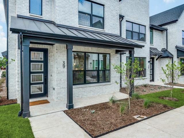 3 BR, 2.5 BA Apartment 12895 Red Hawk Drive Unit 4, Dallas, TX 75234