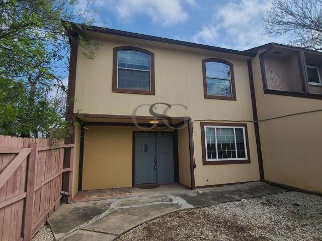 3 BR, 2.5 BA Apartment 12020 Maplerock, San Antonio, TX 78230
