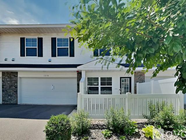 3 BR, 2.5 BA Apartment 1211 Upper 142nd St, Rosemount, MN 55068