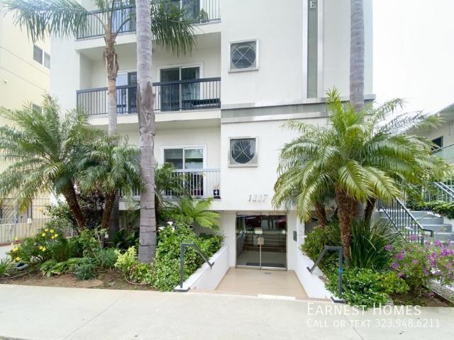 3 BR, 2.5 BA Apartment 1227 Granville Ave 104, Los Angeles, CA 90025