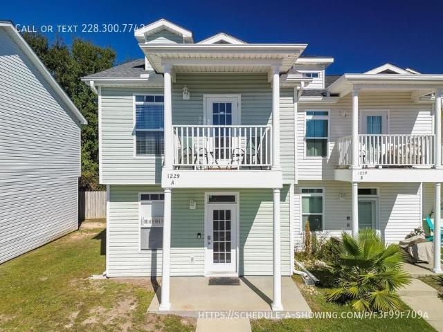 3 BR, 2.5 BA Apartment 1229 A Century Oaks Dr, Gulfport, MS 39507