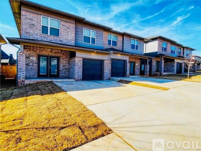 3 BR, 2.5 BA Apartment 13511 Bluejacket Drive, Unit 13511, Oklahoma City, OK 73142