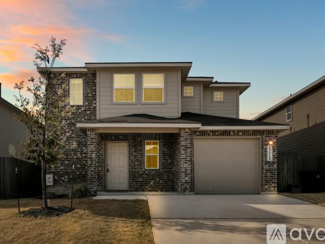 3 BR, 2.5 BA Apartment 13518 Hummel Lp, San Antonio, TX 78252