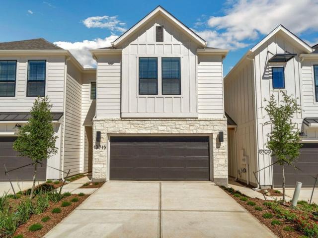 3 BR, 2.5 BA Apartment 13627 Giovannis Garden, San Antonio, TX 78253