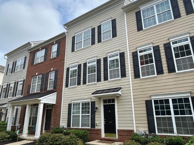 3 BR, 2.5 BA Apartment 1379 Parish Avenue, Claymont, DE 19703