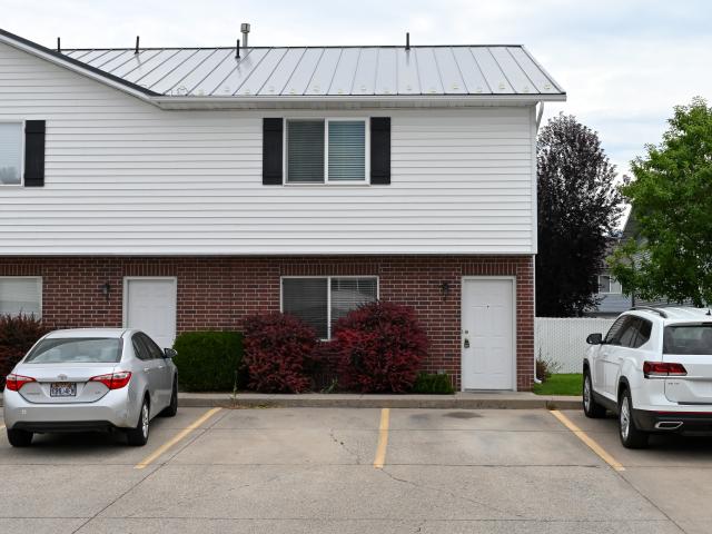 3 BR, 2.5 BA Apartment 1394 N 290 West 4, Logan, UT 84341