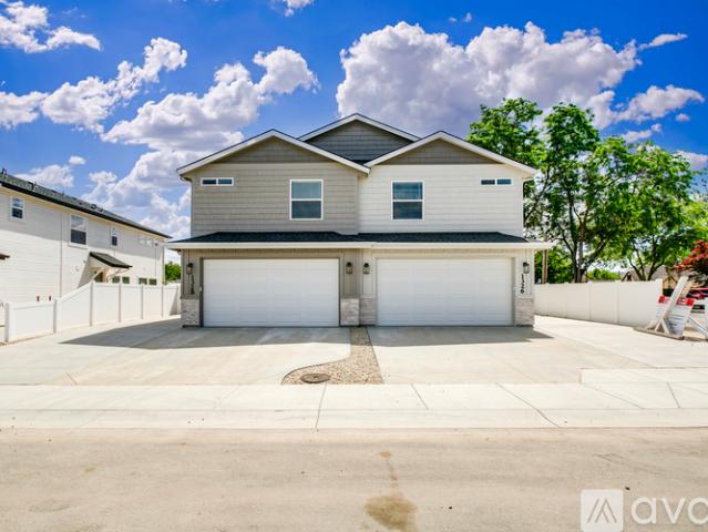 3 BR, 2.5 BA Apartment 1326 N Meridian Rd, Unit, Meridian, ID 83642