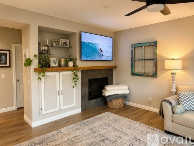 3 BR, 2.5 BA Apartment 13295 Calle Del Campo, Unit 3, San Diego, CA 92129