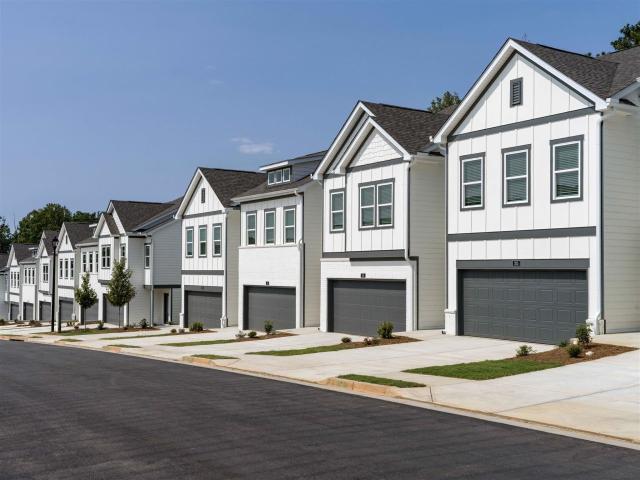 3 BR, 2.5 BA Apartment 133 Pyramid Lane Unit 161 GSL, Hoschton, GA 30548