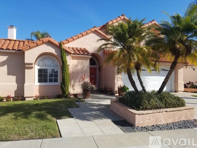 3 BR, 2.5 BA Apartment 1446 Portofino Dr, Vista, CA 92081