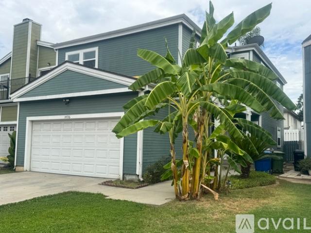 3 BR, 2.5 BA Apartment 14726 Tupper Street, Panorama City, CA 91402