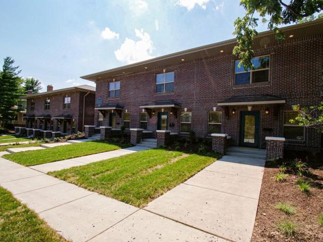 3 BR, 2.5 BA Apartment 140 North 41st Street Unit Unit 1 C1640 with 2 Car Garage, Omaha, NE 68131
