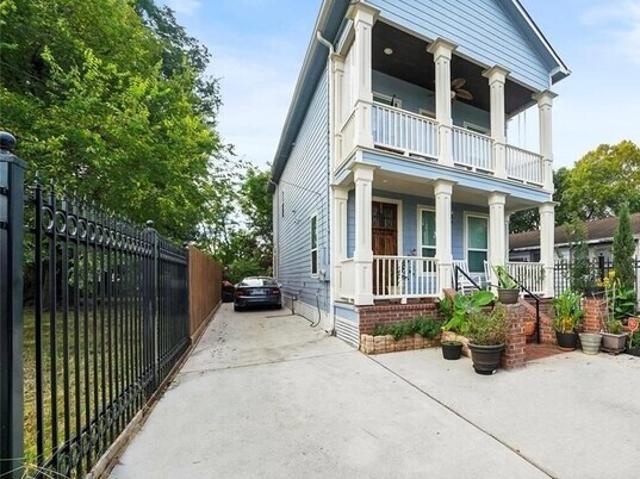 3 BR, 2.5 BA Apartment 1420 East 31st Street, Houston, TX 77022