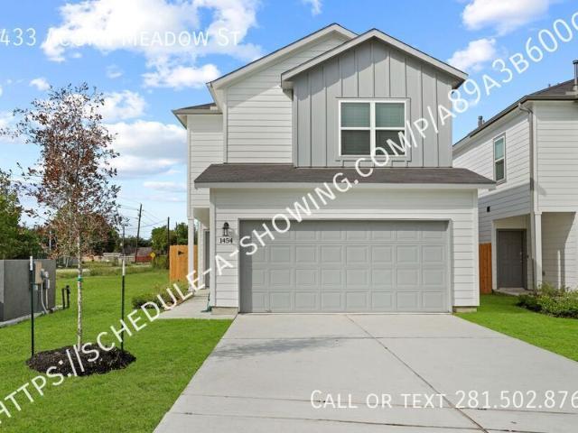 3 BR, 2.5 BA Apartment 1433 Acorn Meadow St, Houston, TX 77067