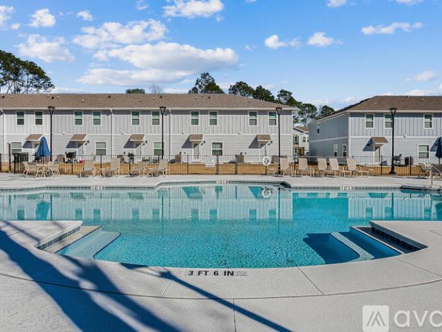 3 BR, 2.5 BA Apartment 1554 Iroquois Ct, Pensacola, FL 32534