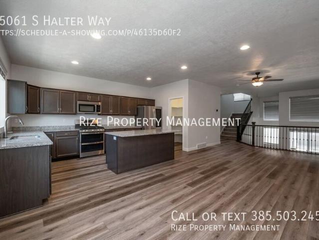 3 BR, 2.5 BA Apartment 15061 S Halter Way, Bluffdale, UT 84065