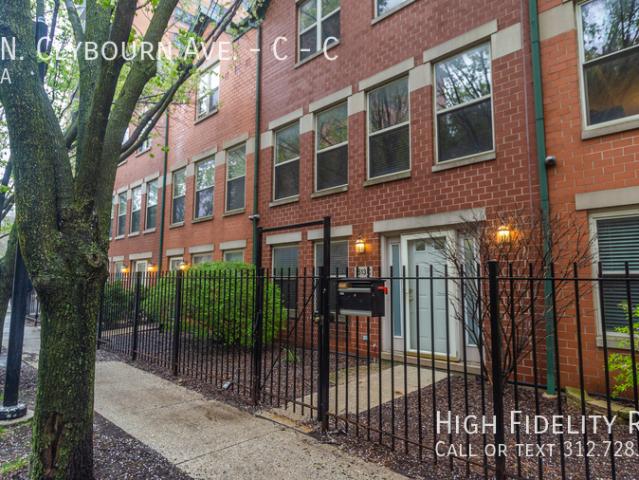 3 BR, 2.5 BA Apartment 1513 N. Clybourn Ave. C, Chicago, IL 60610