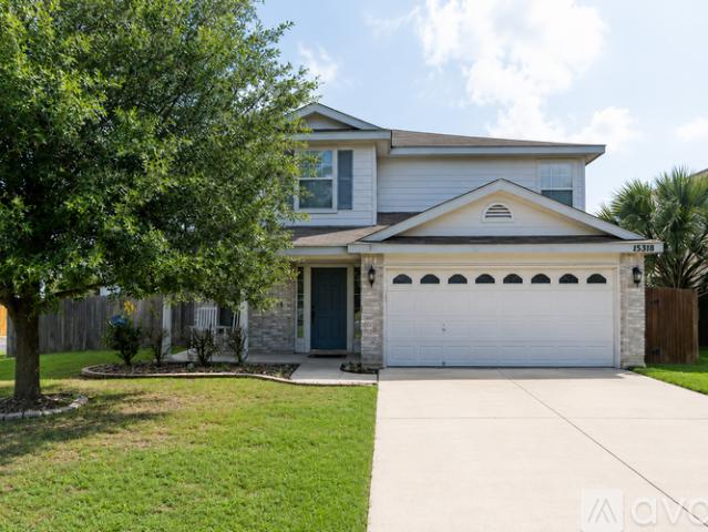 3 BR, 2.5 BA Apartment 15318 Winged Foot, Selma, TX 78154