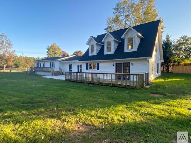 3 BR, 2.5 BA Apartment 1644 Standing Rock Rd, Unit A, Senoia, GA 30276