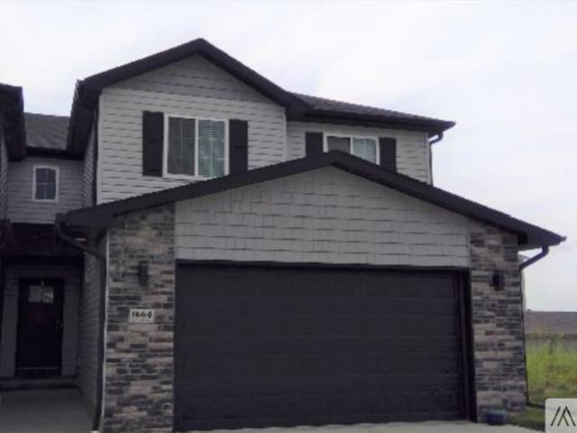3 BR, 2.5 BA Apartment 1664 Northwest 50th Street, Unit 1664 NW 50th, Lincoln, NE 68528