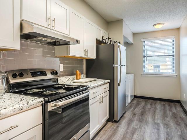 3 BR, 2.5 BA Apartment 1669 Randolph Place Unit 1681 11, Memphis, TN 38120