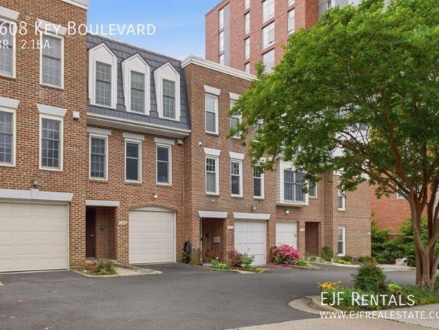 3 BR, 2.5 BA Apartment 1608 Key Boulevard, Arlington, VA 22209