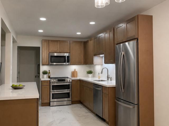 3 BR, 2.5 BA Apartment 16180 Apple Ln, Unit 2, Tinley Park, IL 60487