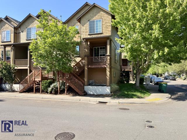 3 BR, 2.5 BA Apartment 16205 SW Gage Lane, Beaverton, OR 97006