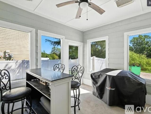 3 BR, 2.5 BA Apartment 1624 Sea Pines Drive, Savannah, TX 76227