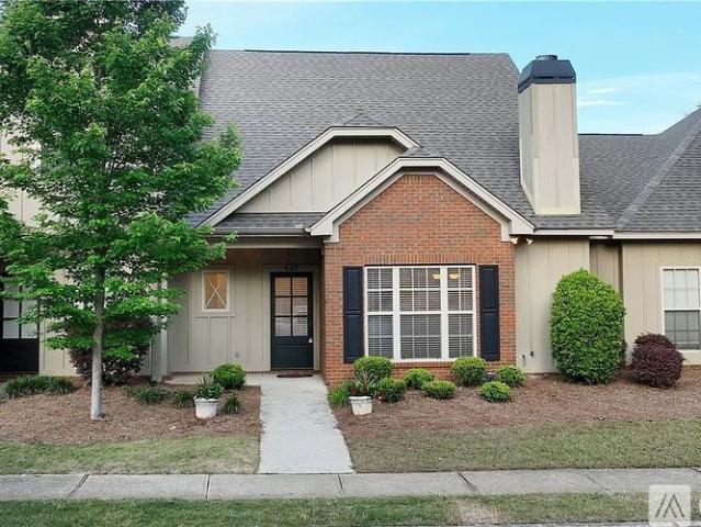 3 BR, 2.5 BA Apartment 1630 Academy Drive, Unit 608, Auburn, AL 36830