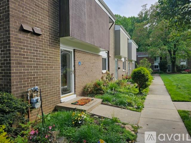 3 BR, 2.5 BA Apartment 1745 Wainwright Drive, Unit 1745, Reston, VA 20190