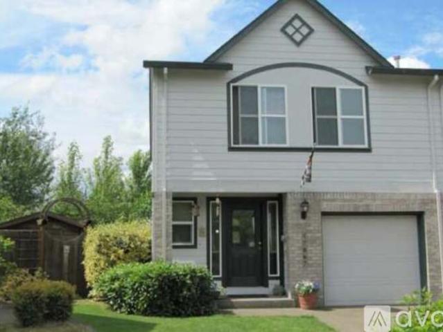 3 BR, 2.5 BA Apartment 17867 Southwest Heatherwood Lane, Sherwood, OR 97140