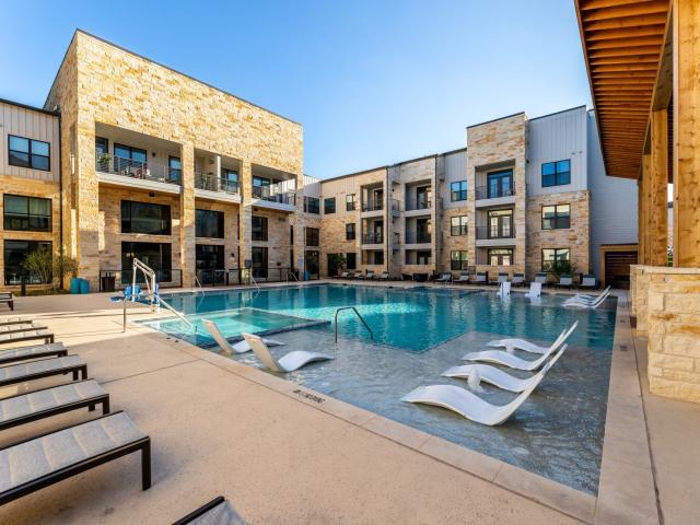 3 BR, 2.5 BA Apartment 17927 Overlook Loop Unit 05104, San Antonio, TX 78259