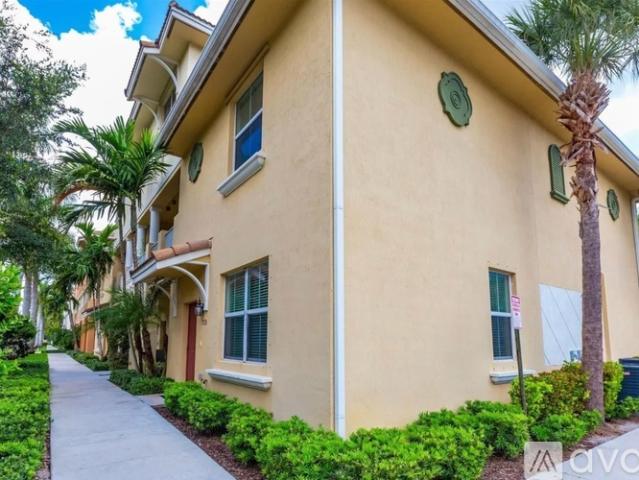 3 BR, 2.5 BA Apartment 1728 Via Granada, Unit 1, Boynton Beach, FL 33426