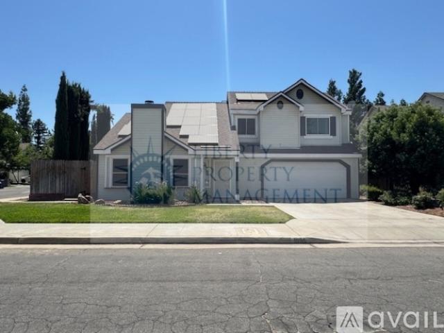 3 BR, 2.5 BA Apartment 1895 E Frederick Ave, Fresno, CA 93720