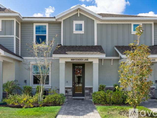 3 BR, 2.5 BA Apartment 1808 Fender Ln, Sarasota, FL 34240
