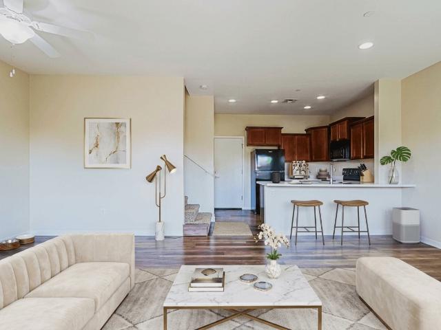 3 BR, 2.5 BA Apartment 19955 North 51st Ave Unit 1057, Glendale, AZ 85308