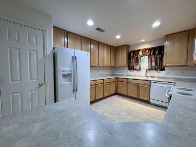 3 BR, 2.5 BA Apartment 19047 E 57th Pl, Denver, CO 80249