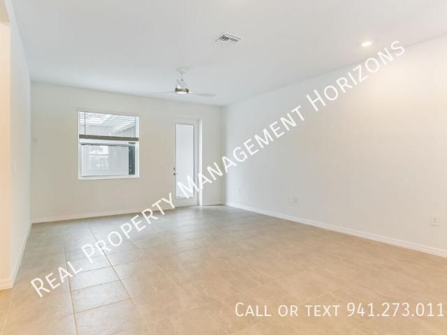 3 BR, 2.5 BA Apartment 1929 Transom Lane, Sarasota, FL 34240