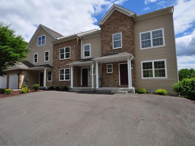 3 BR, 2.5 BA Apartment 204 Cervinia Ct Unit 1713 Lermoos Court, East Stroudsburg, PA 18301
