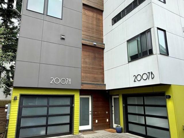 3 BR, 2.5 BA Apartment 2007 NW 63rd St, Seattle, WA 98107